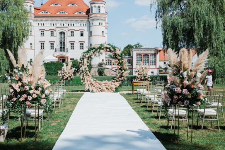 Ślub w plenerze | Anastasiia & Alex . Romantyczny ślub w Polsce.